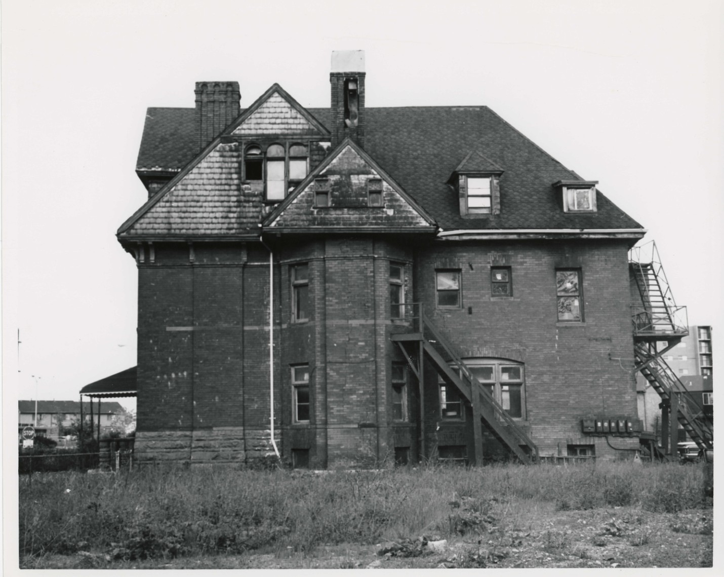 Dunbar Hospital - Detroit Architecture Photos & History